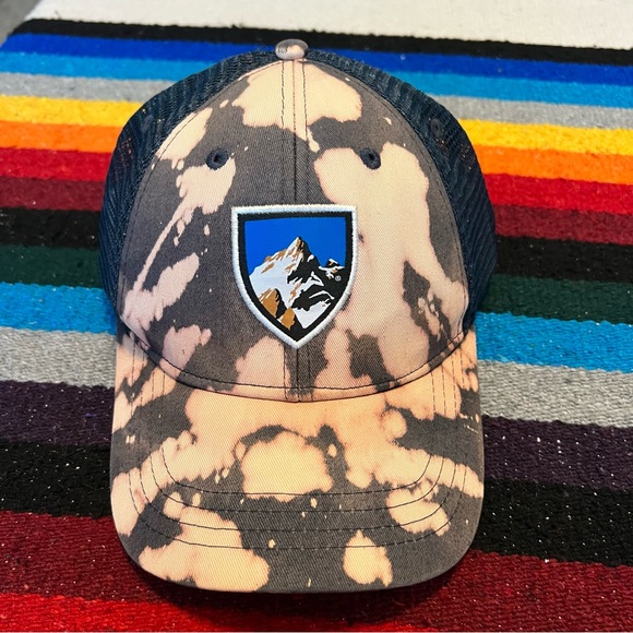 Kuhl | Accessories | Kuhl Bleached Snapback Mesh Hat | Poshmark